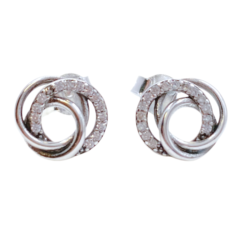 Aros Triple Nudo bañados en Plata 925 | Diseño Sofisticado y Seguro | Nordvik – Nordvik London